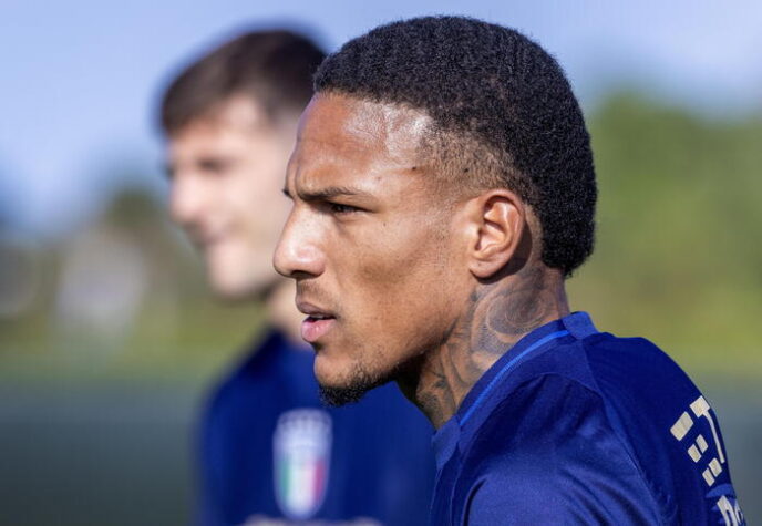 Michael Folorunsho si presenta alla Fiorentina: “Milano è il mio futuro ...