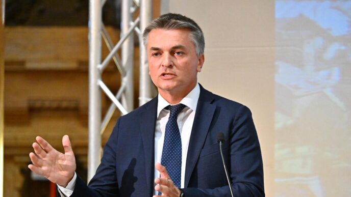 Edoardo Rixi: Il Governo Procede con le Nomine nei Porti Italiani e ...