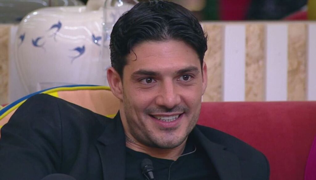 Grande Fratello: Lorenzo Spolverato resta in gara nonostante le ...