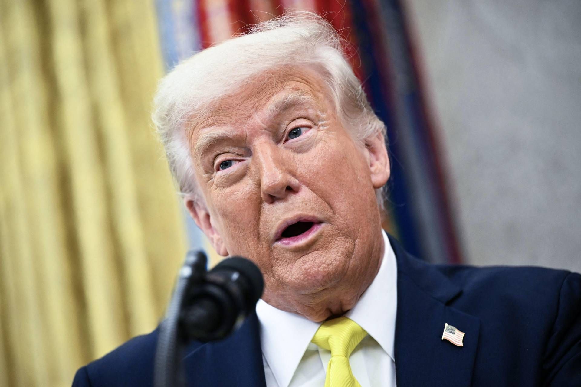 Donald Trump attacca Joe Biden e augura pasqua in un post carico di ...