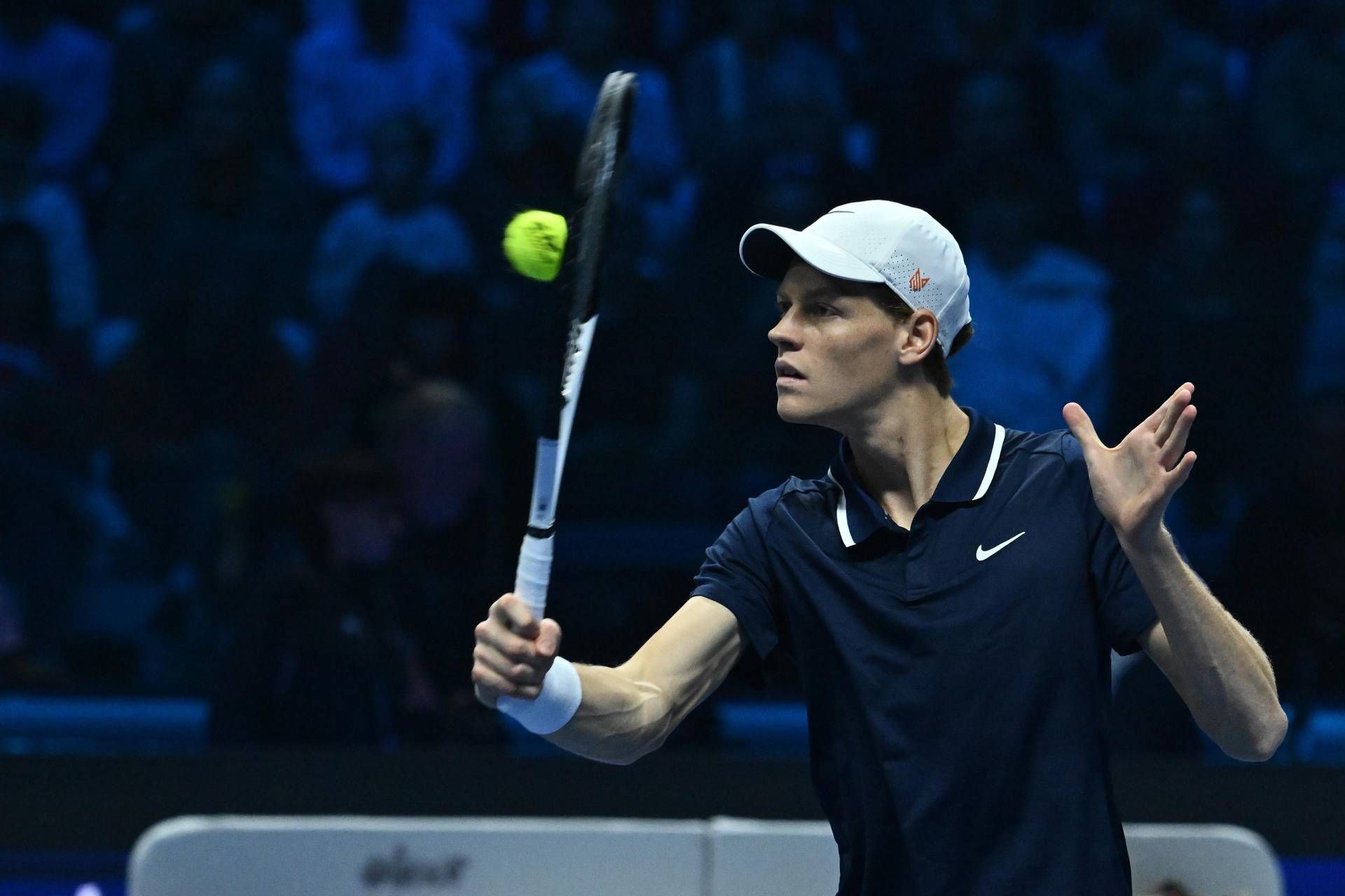 Il caso Jannik Sinner: polemiche e sostegno nel mondo del tennis a un mese dal rientro