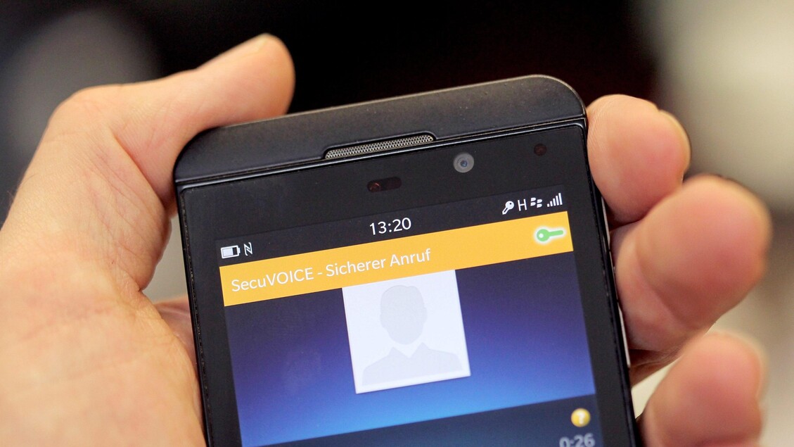 La camorra a napoli usava cellulari russi con sistemi di sicurezza militari per evitare ...