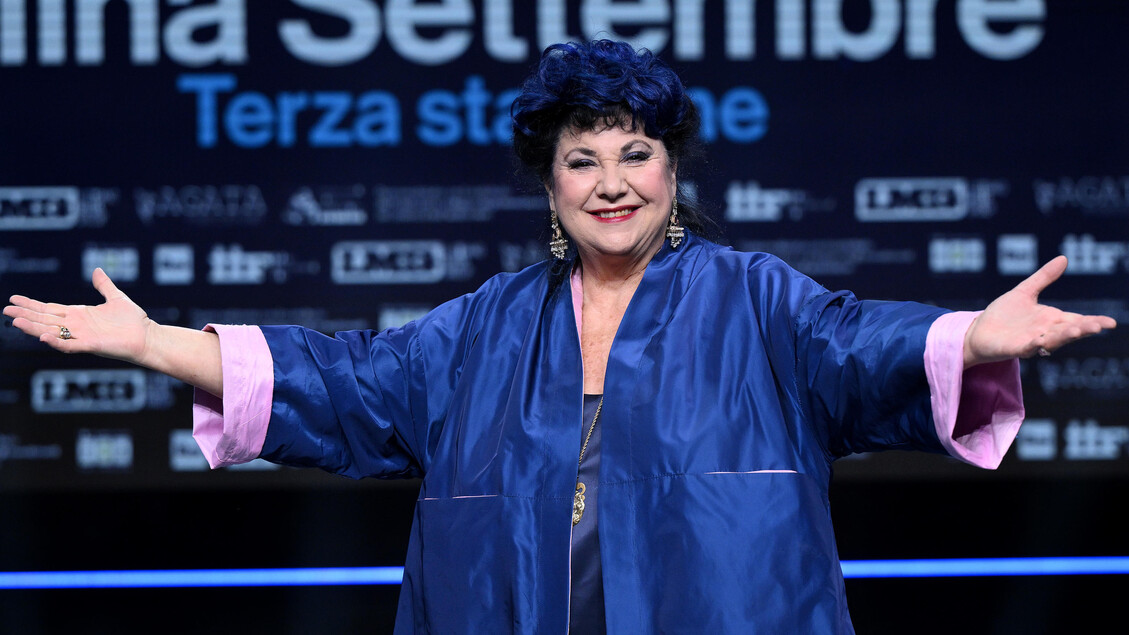 Marisa laurito racconta Napoli, lo scudetto e la vita tra teatro e ...