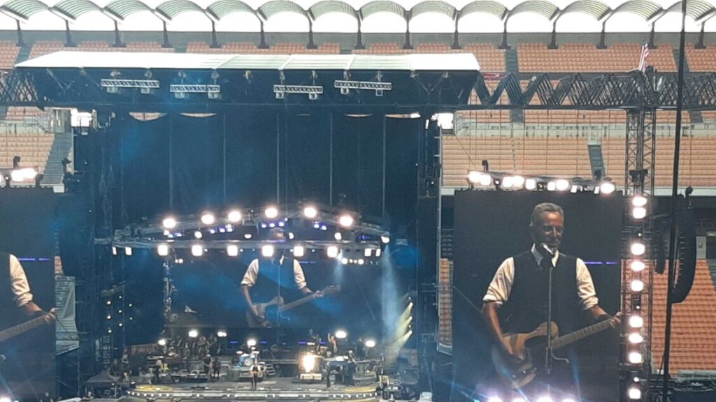 Bruce springsteen torna a milano con un concerto carico di emozioni e ...