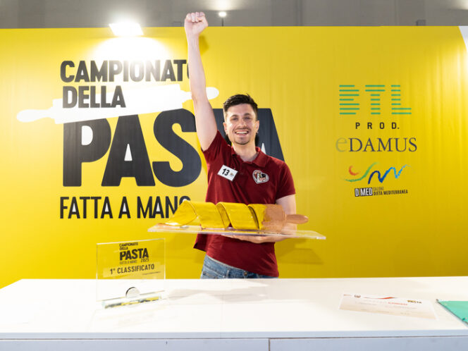 Domenico pastena trionfa al campionato della pasta fatta a mano con un ...