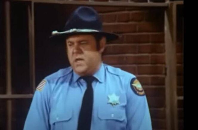 Morto Rick hurst, l’attore che ha portato in tv il vice sceriffo cletus ...