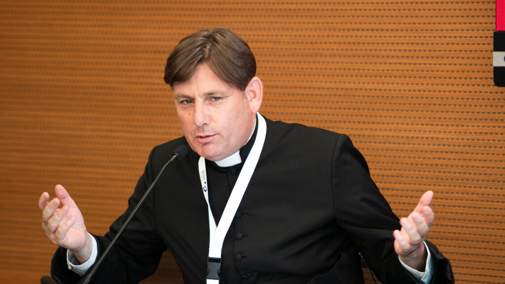 aggressione a don antonio coluccia al quarticciolo, rinnovato attacco ...