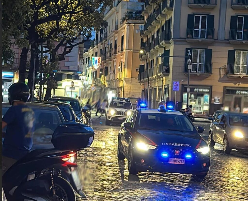 Controllo a Castellammare di stabia, operazione delle forze dell’ordine ...