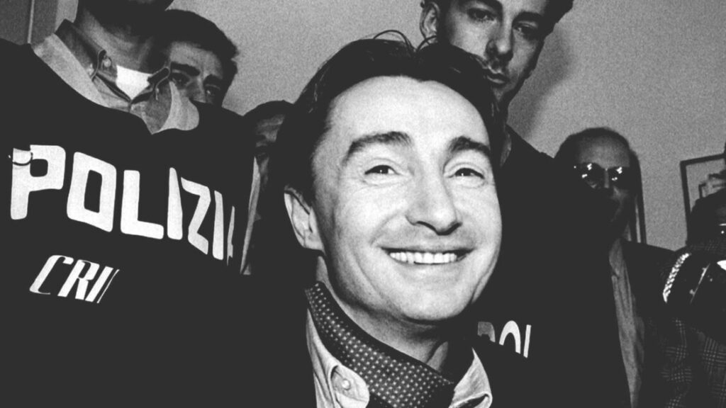 Felice maniero accusato di avere picchiato un compagno di cella nel ...