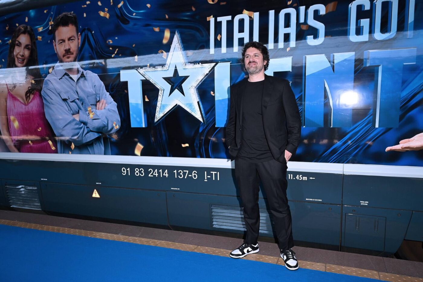 Frank Matano recita tutti i paesi del mondo in meno di 60 secondi ...