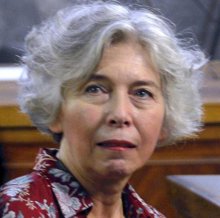 Irene Pivetti racconta la caduta dopo la condanna per evasione fiscale ...